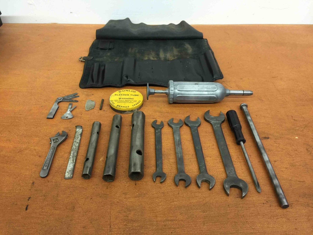 VINTAGE JAGUAR XKE E type TOOL KIT EARLY SERIES 1 - For Sale, Seattle WA