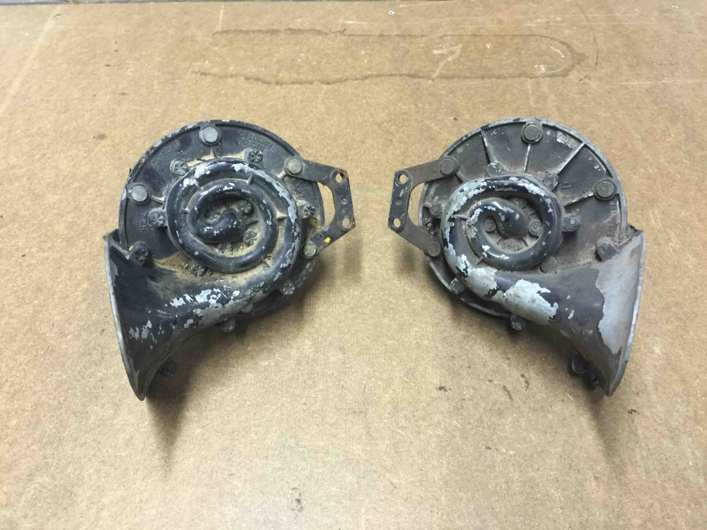 EARLY LUCAS WINDTONE HORNS HIGH LOW JAGUAR XK120 140 150 XKE MK MG ...