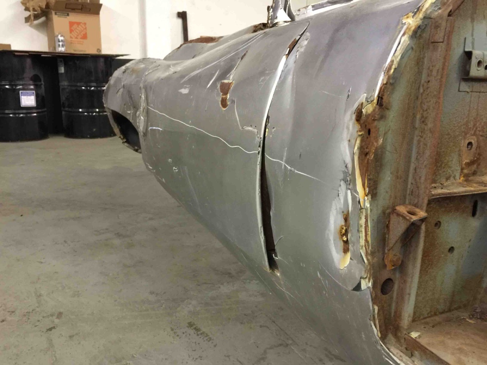 Jaguar E Type Roadster Tub and Bonnet with 4.2 L Engine and Moss ...