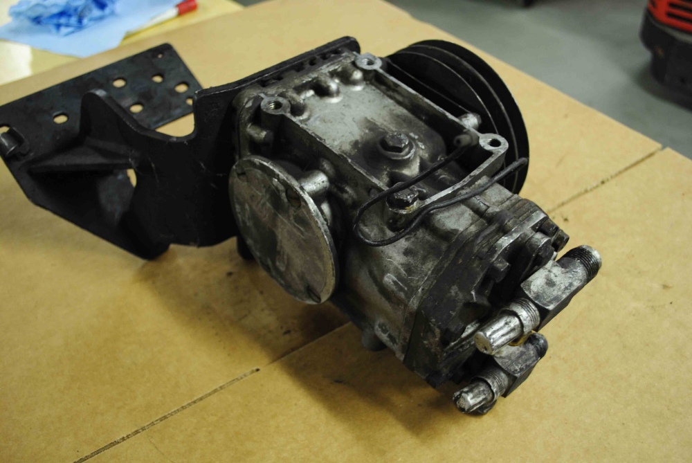York DA209-16274 AC Compressor Ford, Jaguar - For Sale, Seattle WA