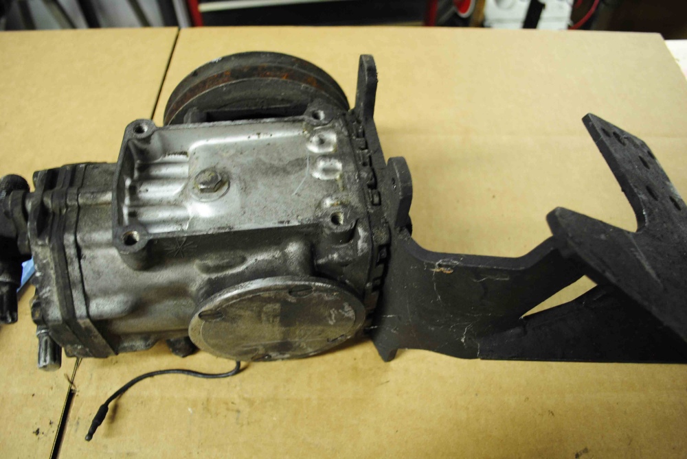 York DA209-16274 AC Compressor Ford, Jaguar - For Sale, Seattle WA