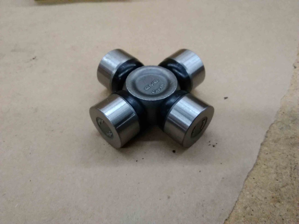 GMB Universal U Joint 200-0500 102-0056 Isuzu Pickup NOS - For Sale ...