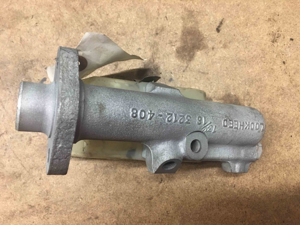 LOCKHEED MG MGB Brake Master Cylinder With Reservoir 3212-408 - For ...