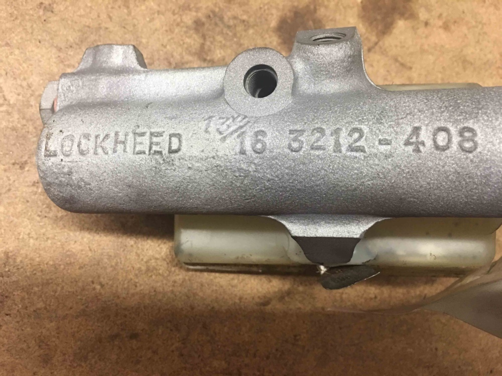 LOCKHEED MG MGB Brake Master Cylinder With Reservoir 3212-408 - For ...