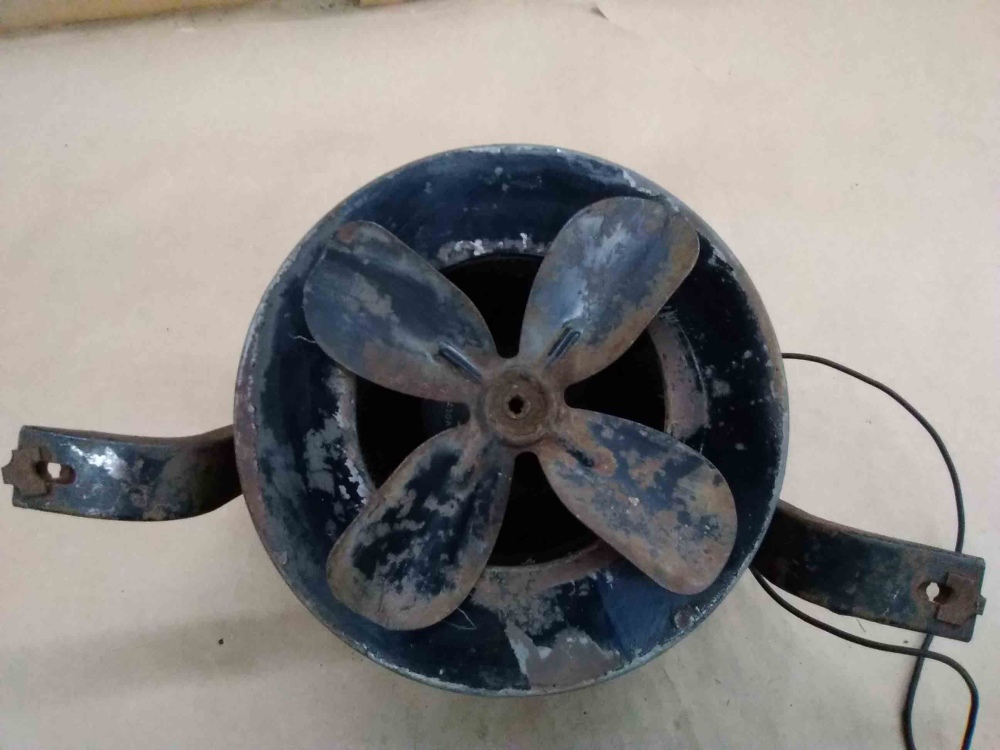 Triumph TR3 Round Heater Core with Smiths Motor Fan and Mounting ...