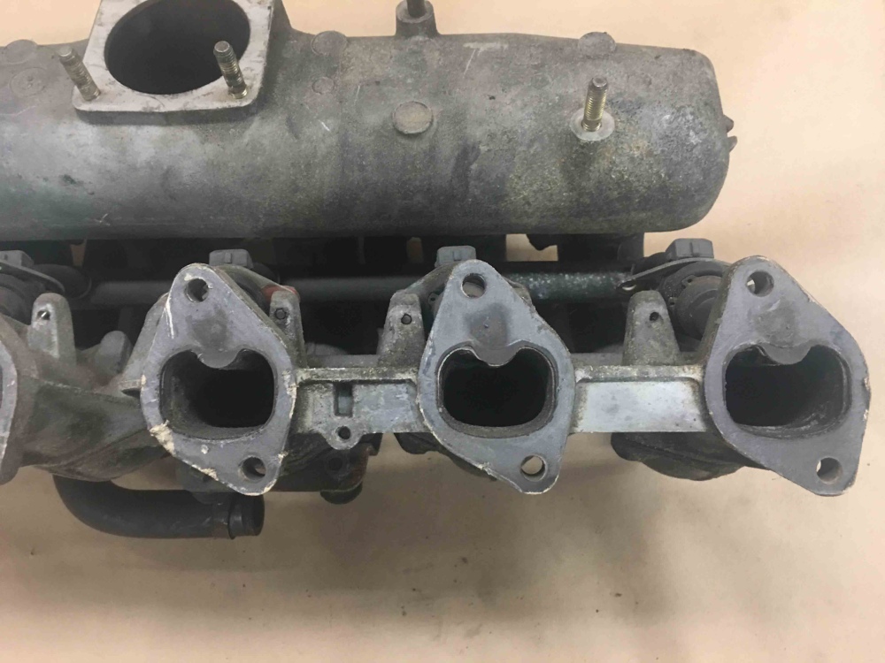 BMW E12 E23 E24 M30 Intake Manifold 6 Cylinder 1266599 - For Sale ...