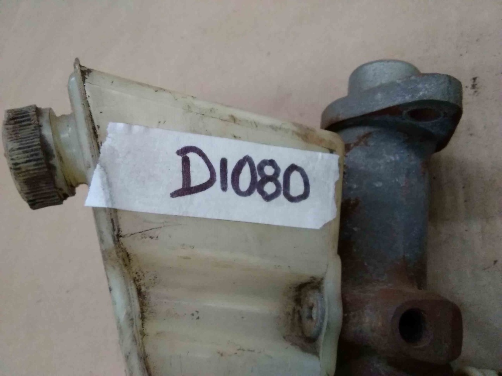 Triumph TR7 TR8 Brake Master Cylinder with Reservoir Lockheed AP 3212 ...