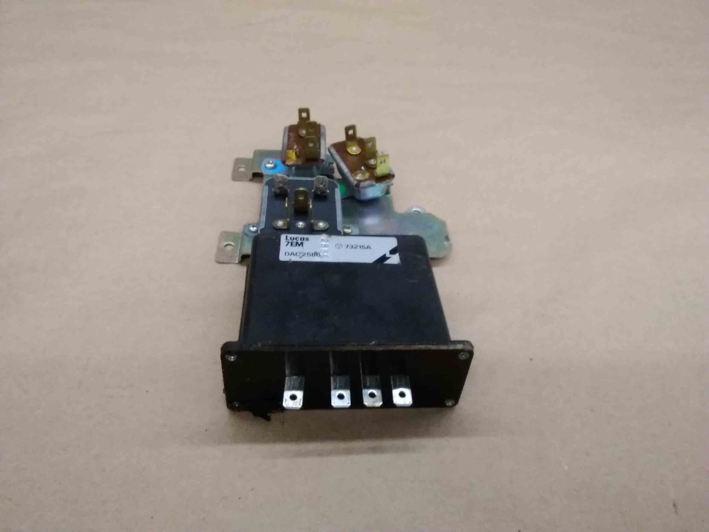 JAGUAR XJ6 Series 3 1979- 1987 Interface Unit LUCAS Relay 7EM DAC 2586 ...