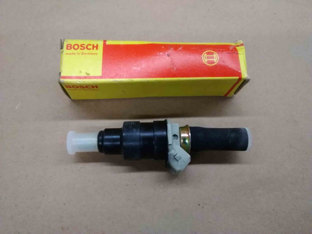 PORSCHE 911 911S Carrera 1974-1977 Bosch Fuel Injector 0280150105 QTY 1 ...
