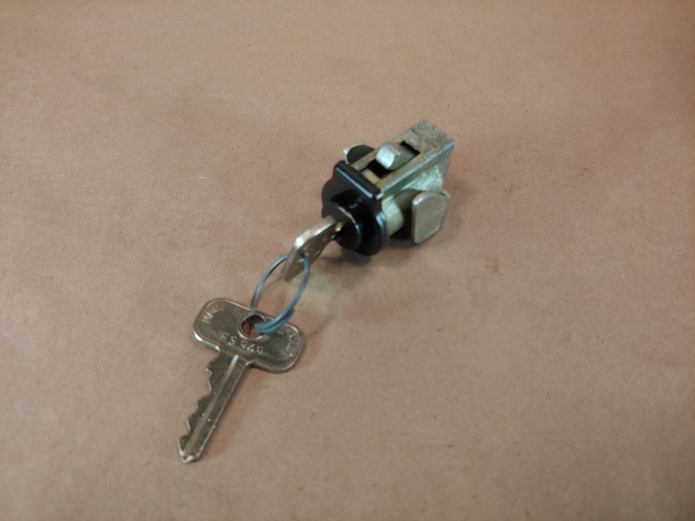 Triumph TR4 TR6 Original Cubby Glove Box Key Lock with Keys 631404 NOS ...