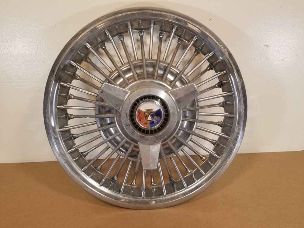 VINTAGE Cadillac Knock Off Wire Wheel Hubcap ? - For Sale, Seattle WA