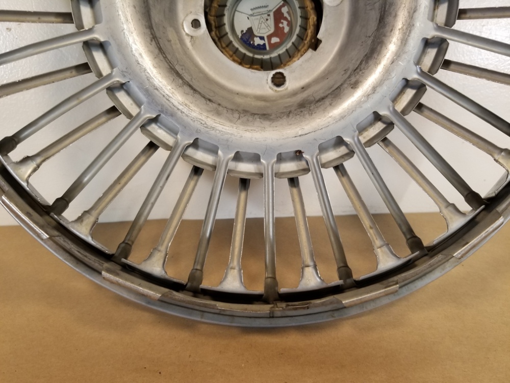 VINTAGE Cadillac Knock Off Wire Wheel Hubcap ? - For Sale, Seattle WA