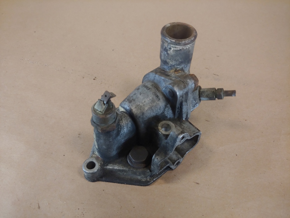 SAAB 900 1978-85 2.0 Turbo 8V B201 Thermostat Housing 931148 836998 OEM ...