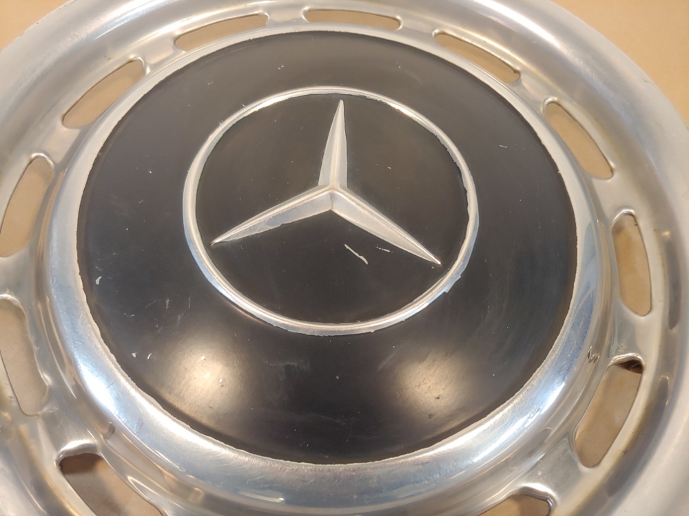 Mercedes Benz Vintage Hubcap Wheel Cover with Black Center 15 inch OEM ...