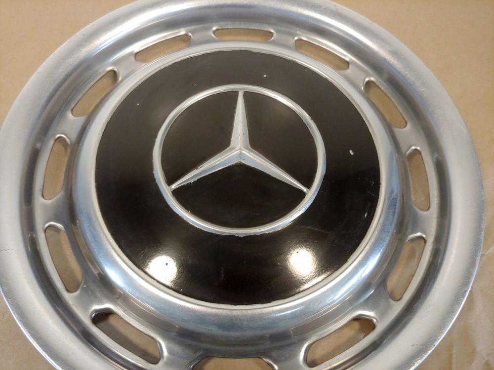 Mercedes Benz Vintage Hubcap 15 inch Wheel Cover with Black Center OEM ...