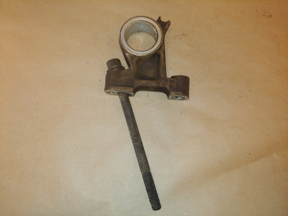 Mercedes W107 Original Camshaft Tower Bearing Pedestal 1160512710 with ...