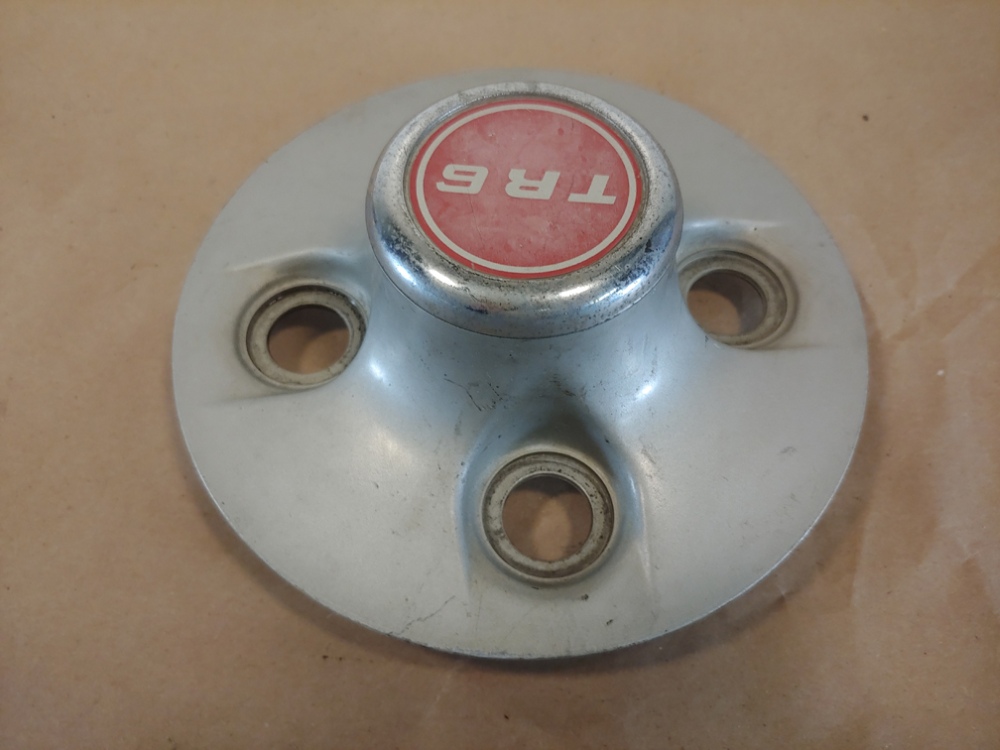 Triumph TR6 Original Center Hub Cab Silver and Red OEM - For Sale ...