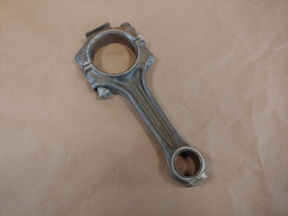 Mercedes Benz W117 450SL SEC SE Original Engine Conrod OEM - For Sale ...