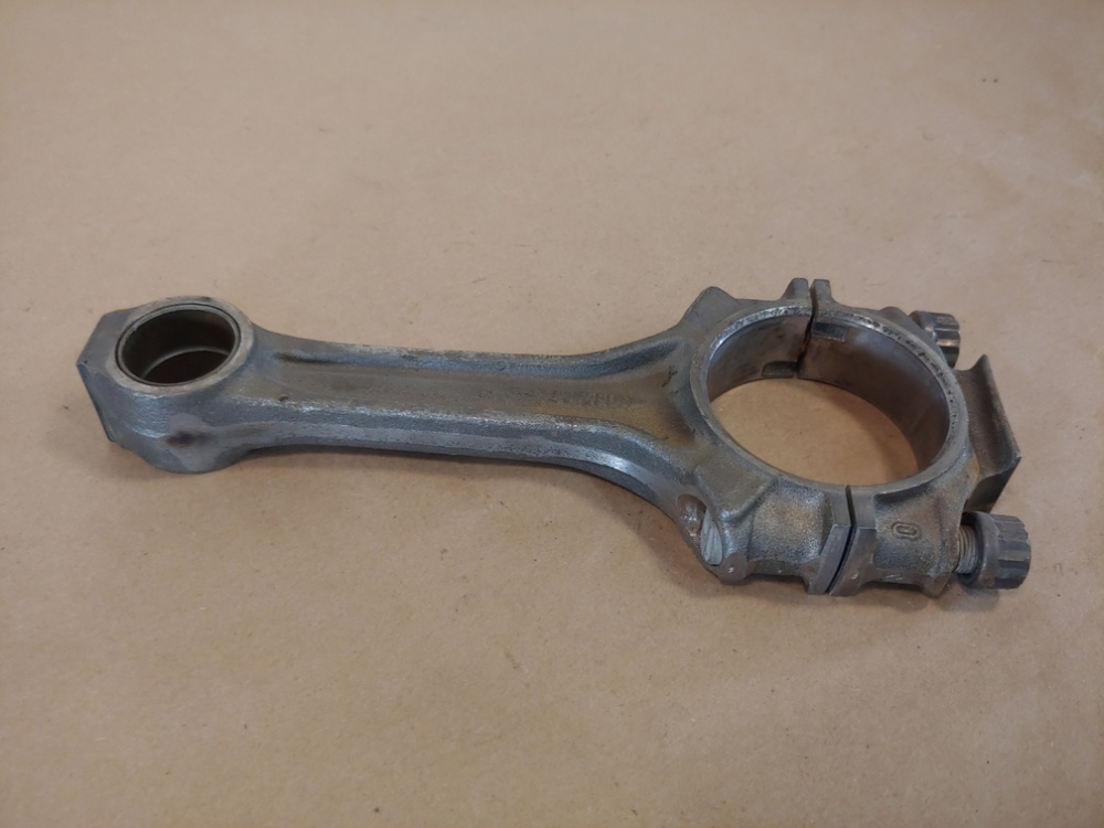 Mercedes W117 450SL 450SE 450SEC Engine Conrod OEM - For Sale, Seattle WA