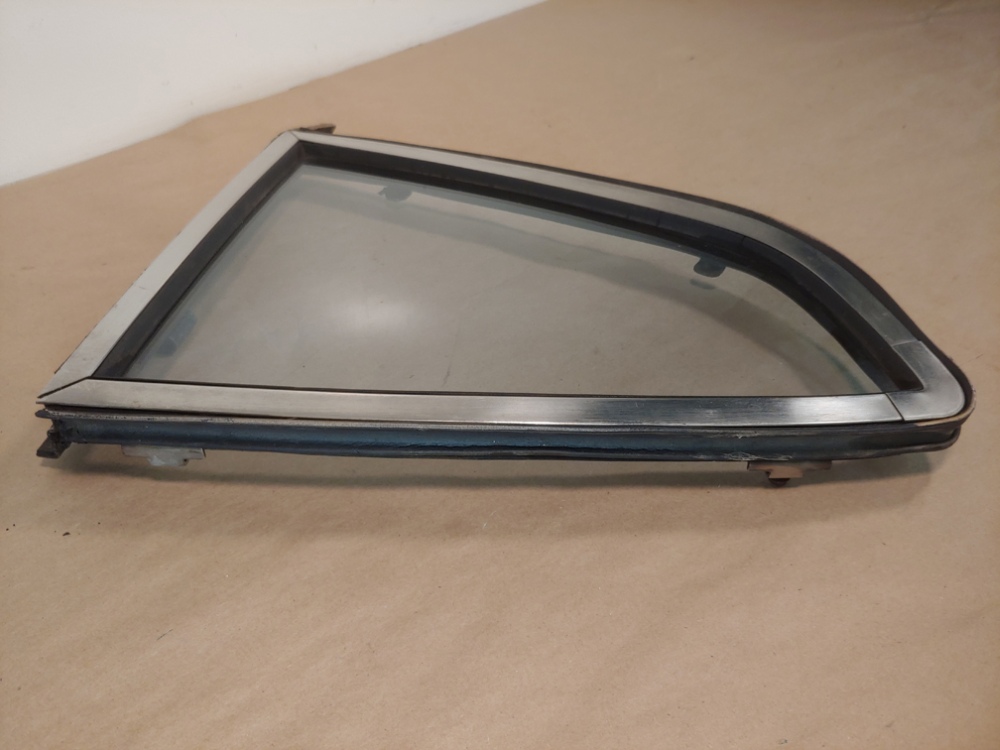 Datsun 240z 260z 280z Rear Right RH Quarter Glass Window Assembly OEM ...