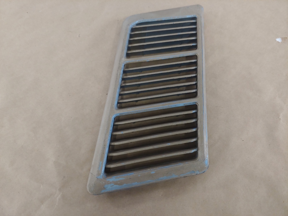Datsun 280z Bonnet Hood Vent Louver Left LH Gray OEM - For Sale, Seattle WA