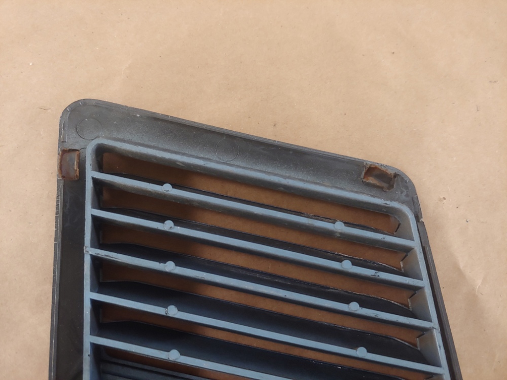 Datsun 280z Bonnet Hood Vent Louver Left LH Gray OEM - For Sale, Seattle WA