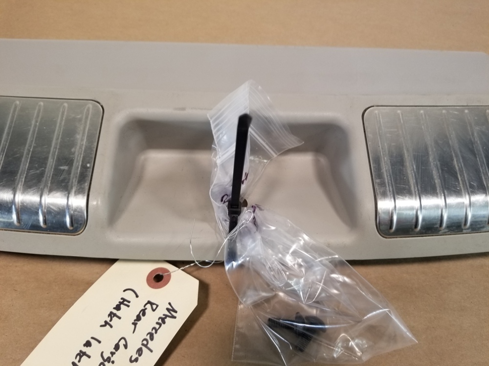 2006 MERCEDES-BENZ ML350 REAR CARGO DECK TRIM OEM - For Sale, Seattle WA