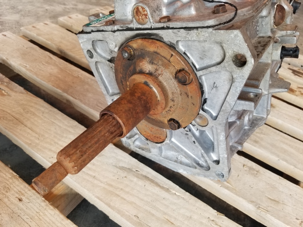 Chevy GMC BORG-WARNER T5 TRANSMISSION GEARBOX WG 13-52-146 - For Sale ...