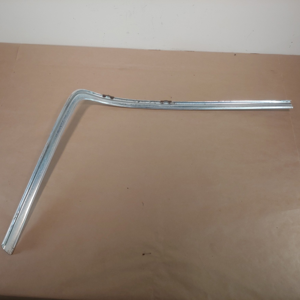 Mercedes Benz W108 W109 280SE Right RH Side Rear Windshield Chrome Trim ...