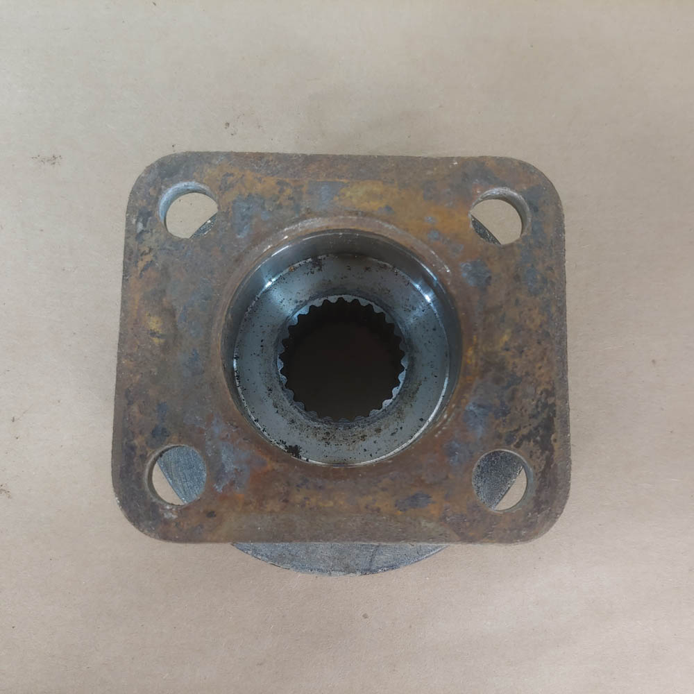 Datsun 240Z 260Z 280Z Rear Differential Stub Axle Inner Companion ...