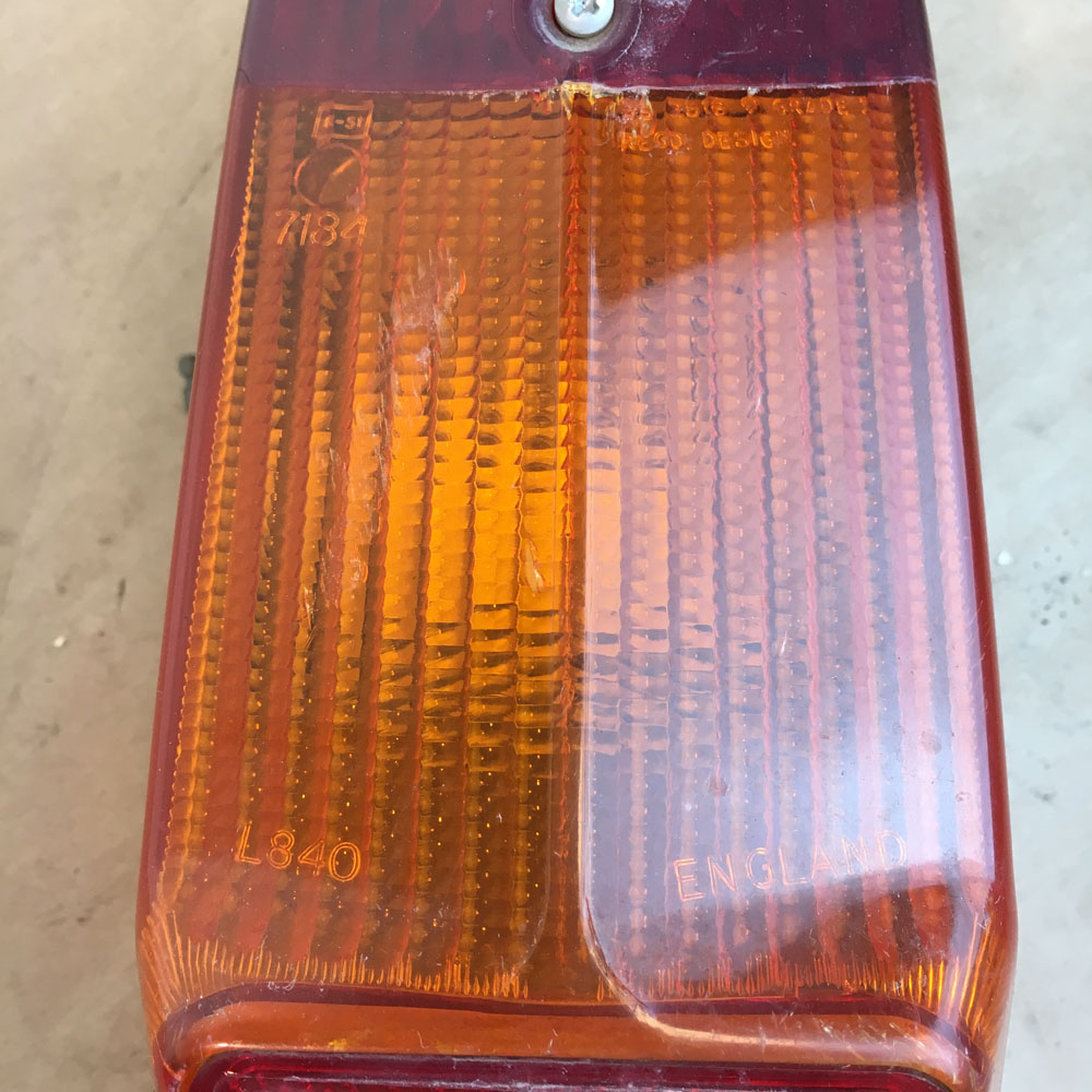 OEM 1970-1980 MG MGB LUCAS Tail Light Assembly Lens 54580421 L840 Original Part - For Sale ...