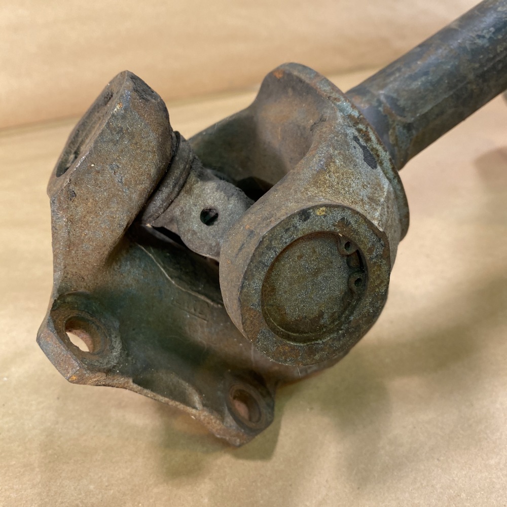 Original Jaguar XKE E-Type IRS RH Rear Hub Carrier Half Shaft Hub ...