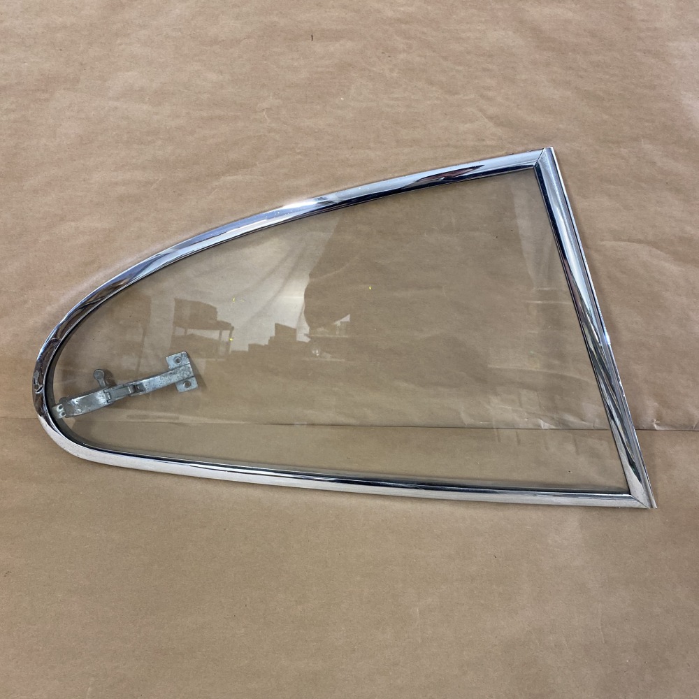 Original Jaguar XKE E-Type 2+2 RH Rear Quarter Window Triplex Toughened ...