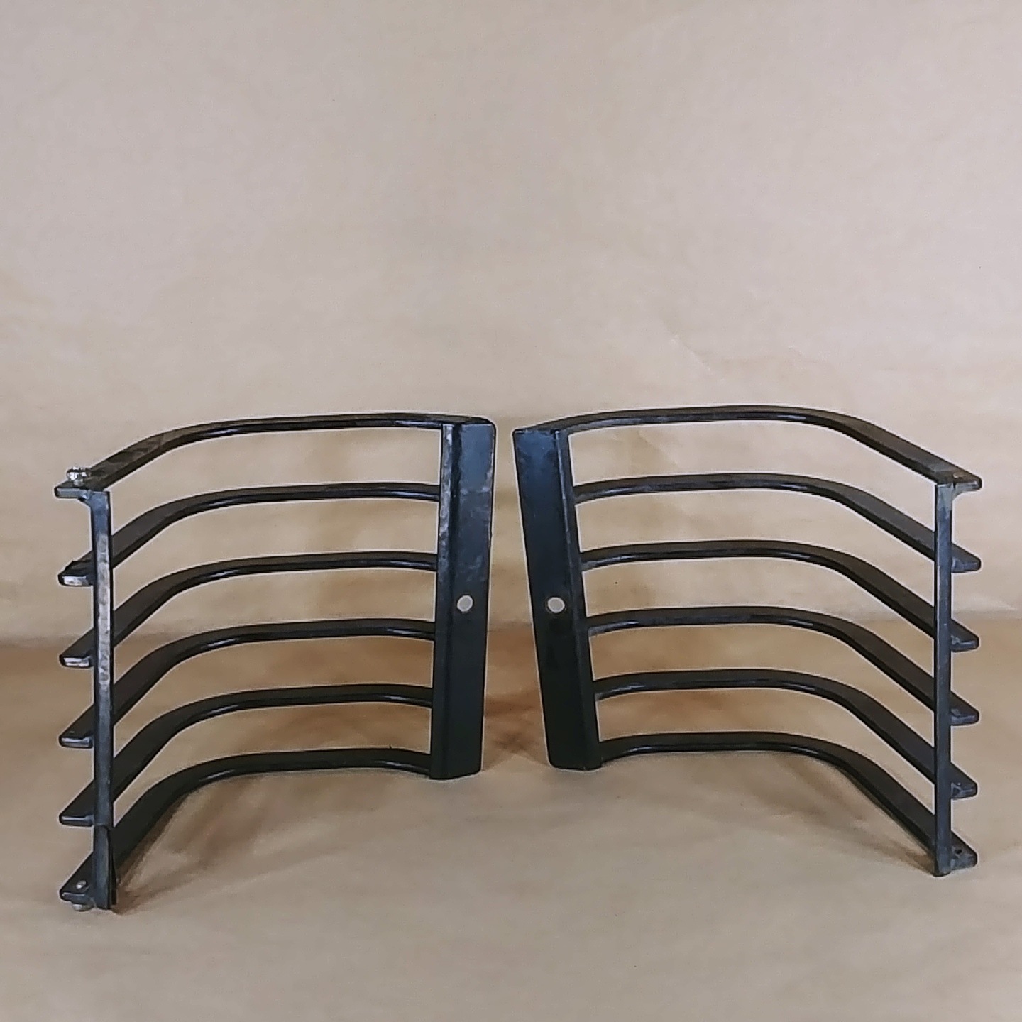 Range Rover Classic 1990-94 Metal Tail Light Guards LH RH Set - For ...