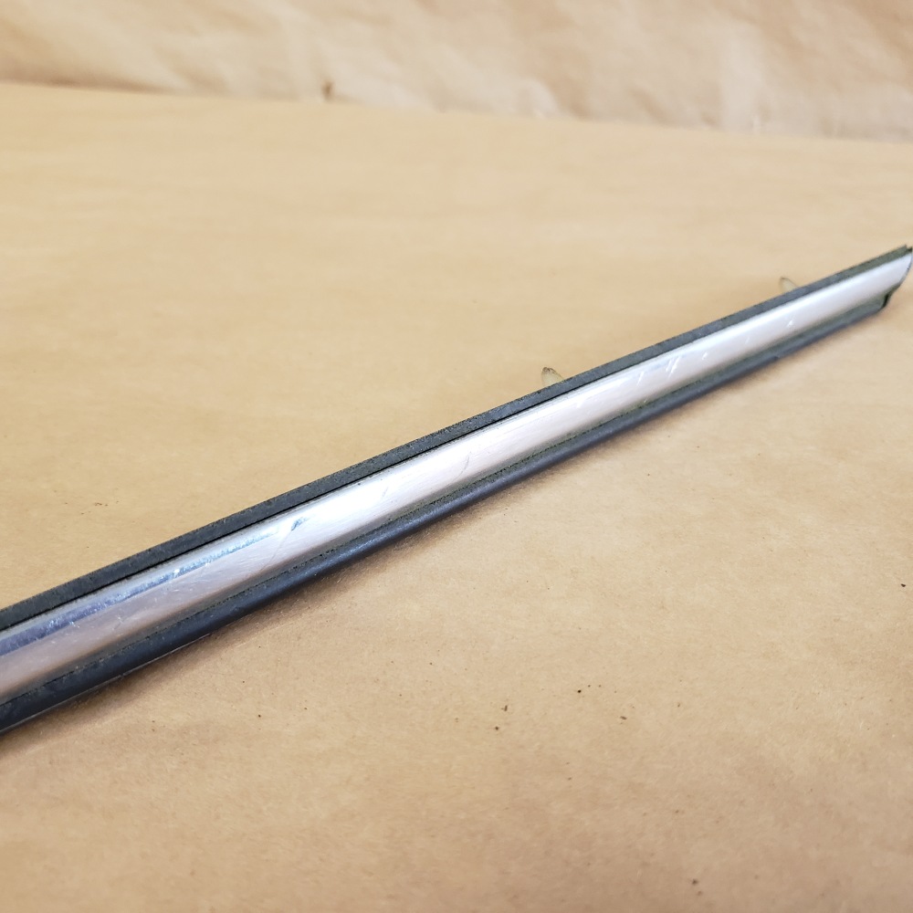 1970 Mercedes Benz 280SE Original Right RH Rear Door Chrome Trim ...