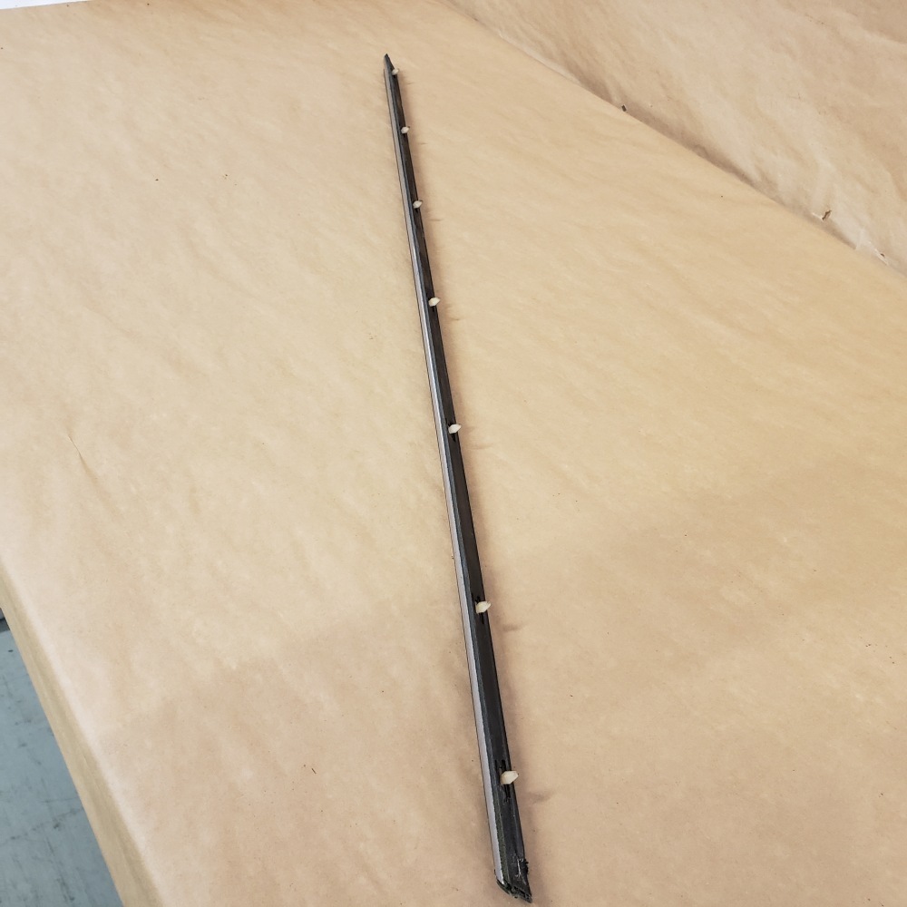 1970 Mercedes Benz 280SE Original Right RH Rear Door Chrome Trim ...