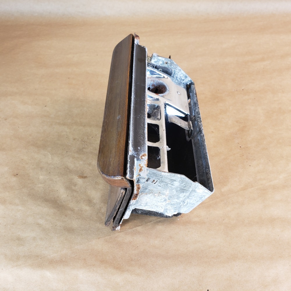 Mercedes Benz W123 300TD Original Center Console Ashtray OEM - For Sale ...