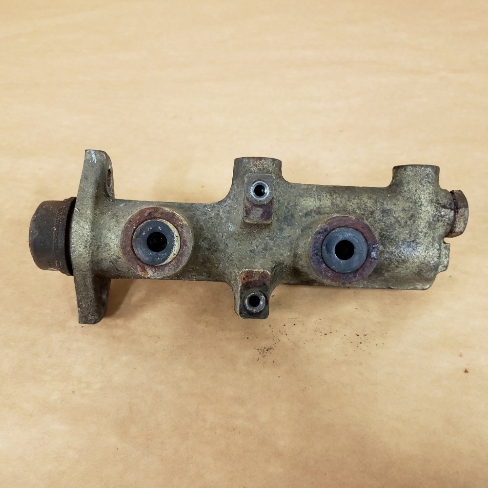 Triumph TR7 TR8 Original Brake Master Cylinder AP Lockheed 3212-450 OEM ...