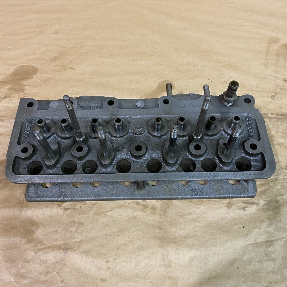 Original Triumph Spitfire 4 Cyl Engine Cylinder Head Stanpart 307170 ...