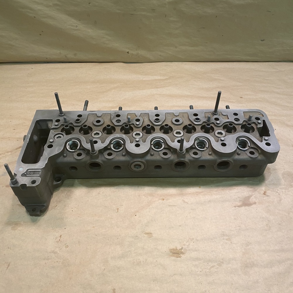 Original Mercedes-Benz OM617 W123 300D Engine Cylinder Head 617 016 00 ...