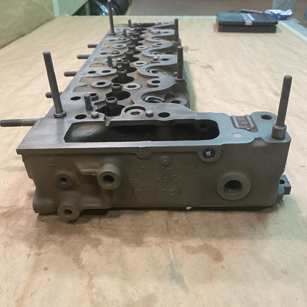 Original Mercedes-Benz OM617 W123 300D Engine Cylinder Head 617 016 00 ...