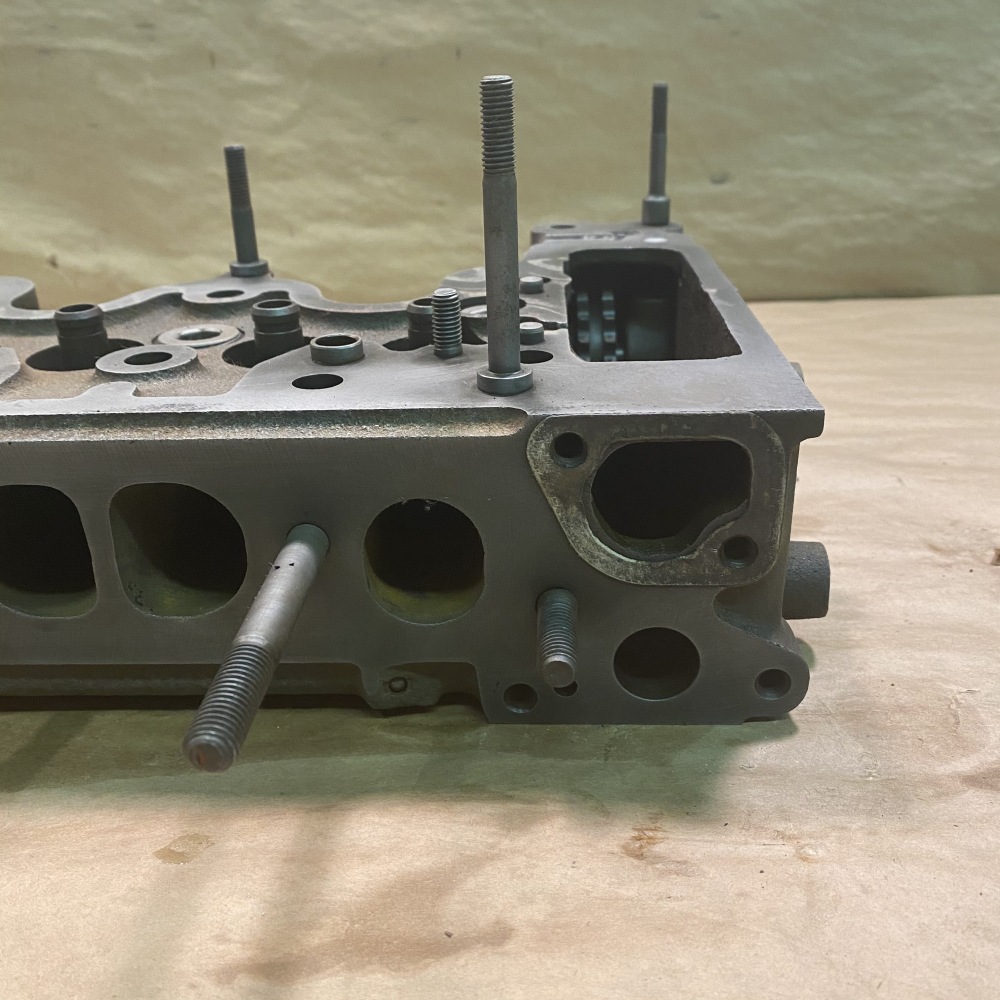 Original Mercedes-Benz OM617 W123 300D Engine Cylinder Head 617 016 00 ...