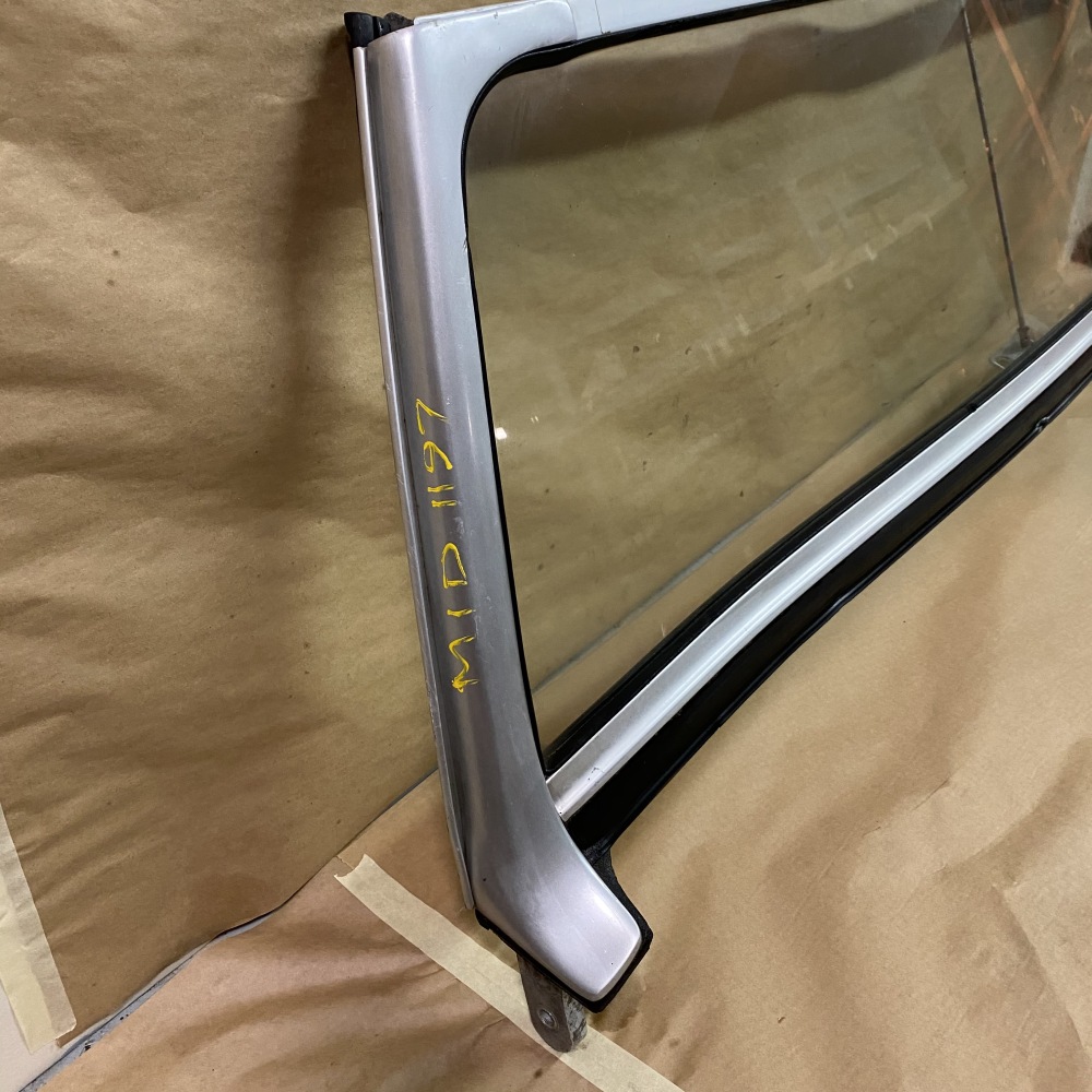 Original MG Midget 1500 Front Windscreen Windshield Frame w Glass OEM ...
