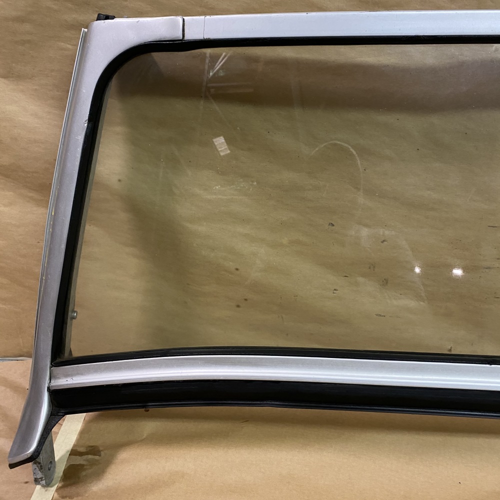 Original MG Midget 1500 Front Windscreen Windshield Frame w Glass OEM ...