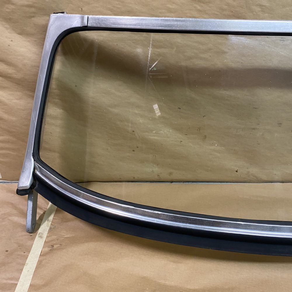 Original 1962-1969 MG MGB Roadster Front Windscreen Windshield Frame w ...