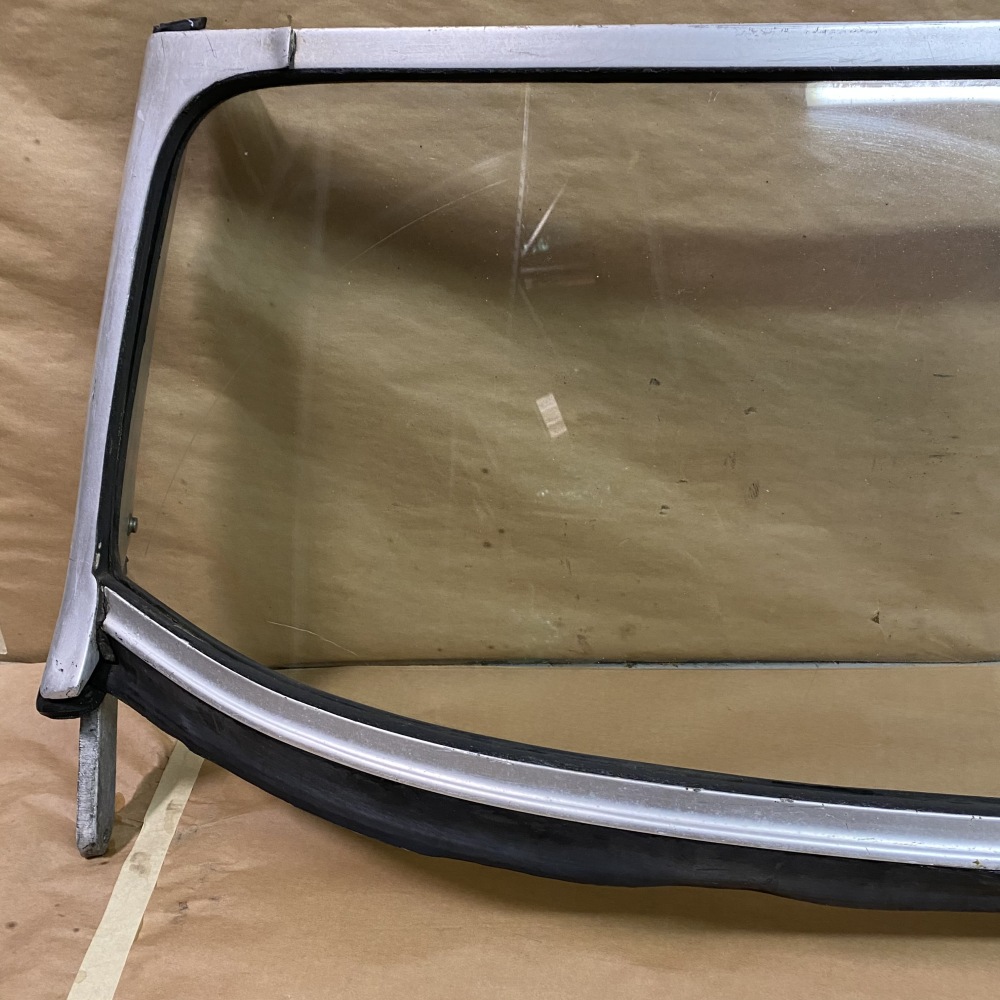 Original 1962-1969 MG MGB Roadster Front Windscreen Windshield Frame w ...