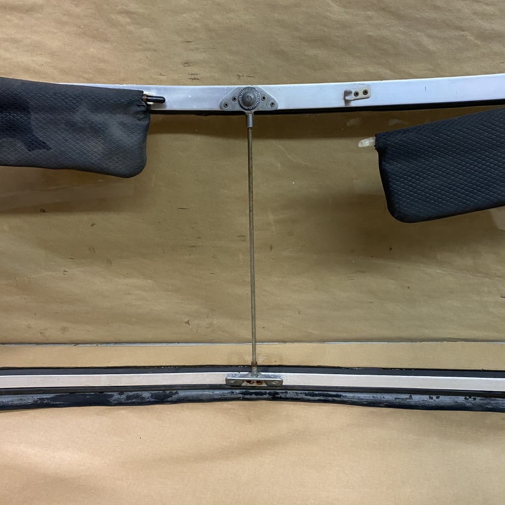 Original 1962-1969 MG MGB Roadster Front Windscreen Windshield Frame w ...