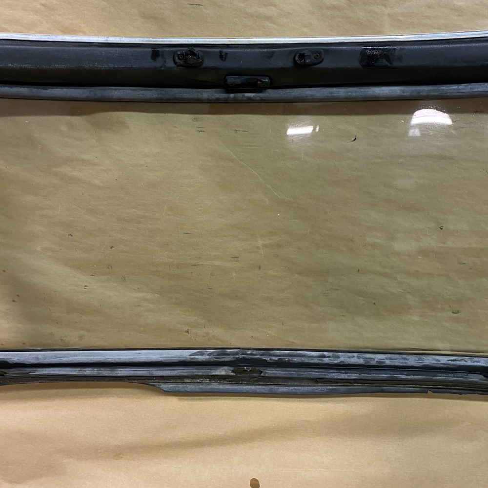 Original Triumph TR250 TR5 TR6 Front Windscreen Windshield Frame w ...