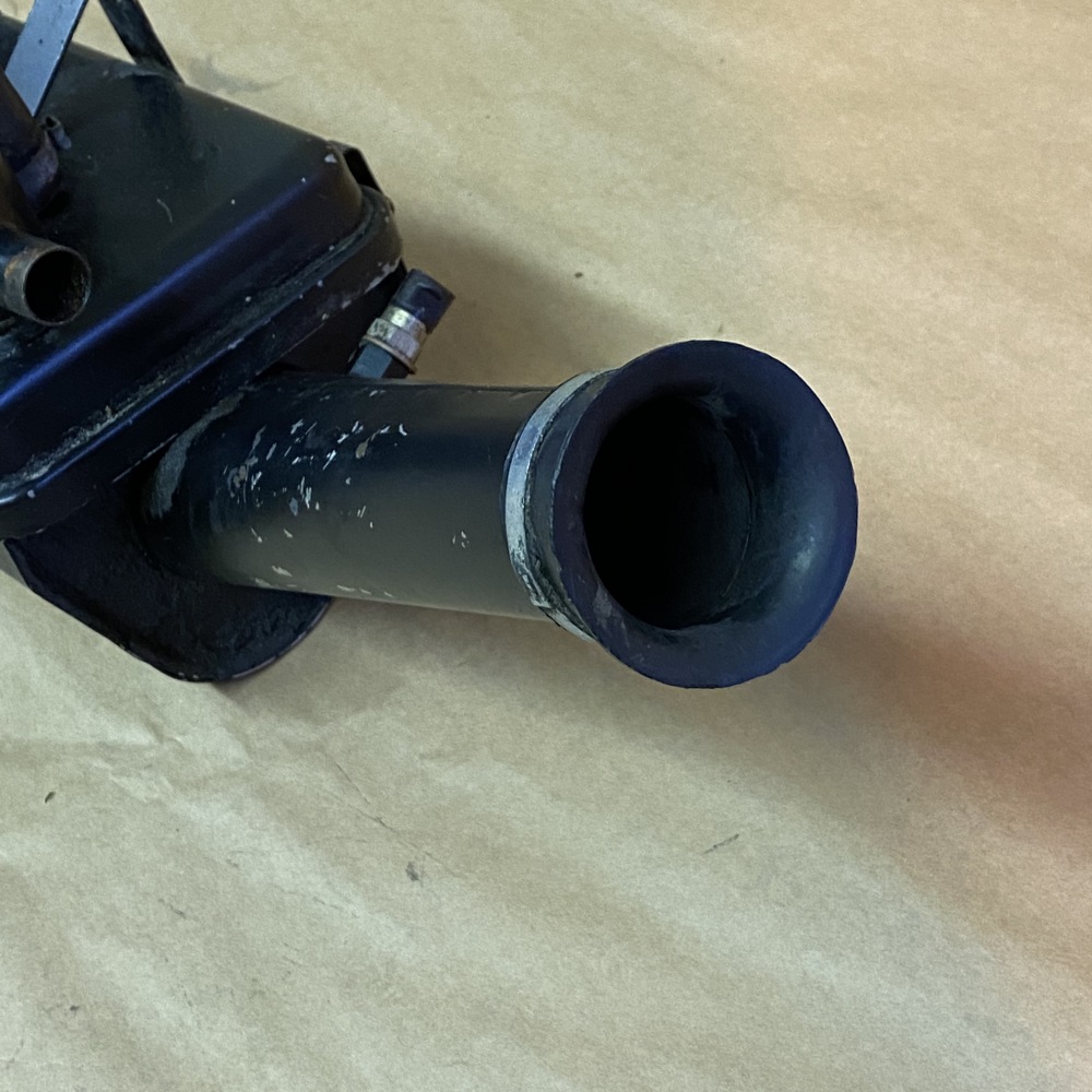 Original Jaguar XJS V12 5.3L RH Air Cleaner Air Filter Housing OEM ...