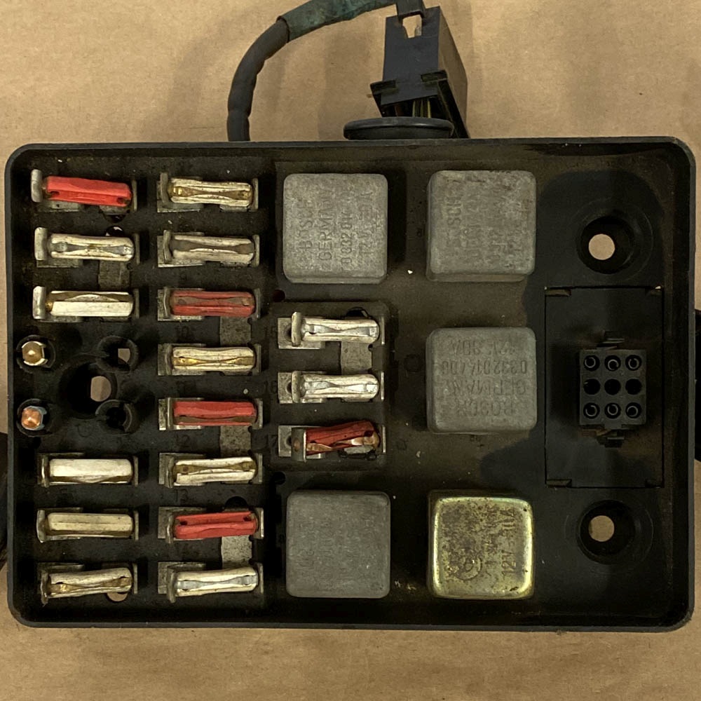 Original BMW E12 E28 Fuse Box Assembly without Top Cover OEM - For Sale ...